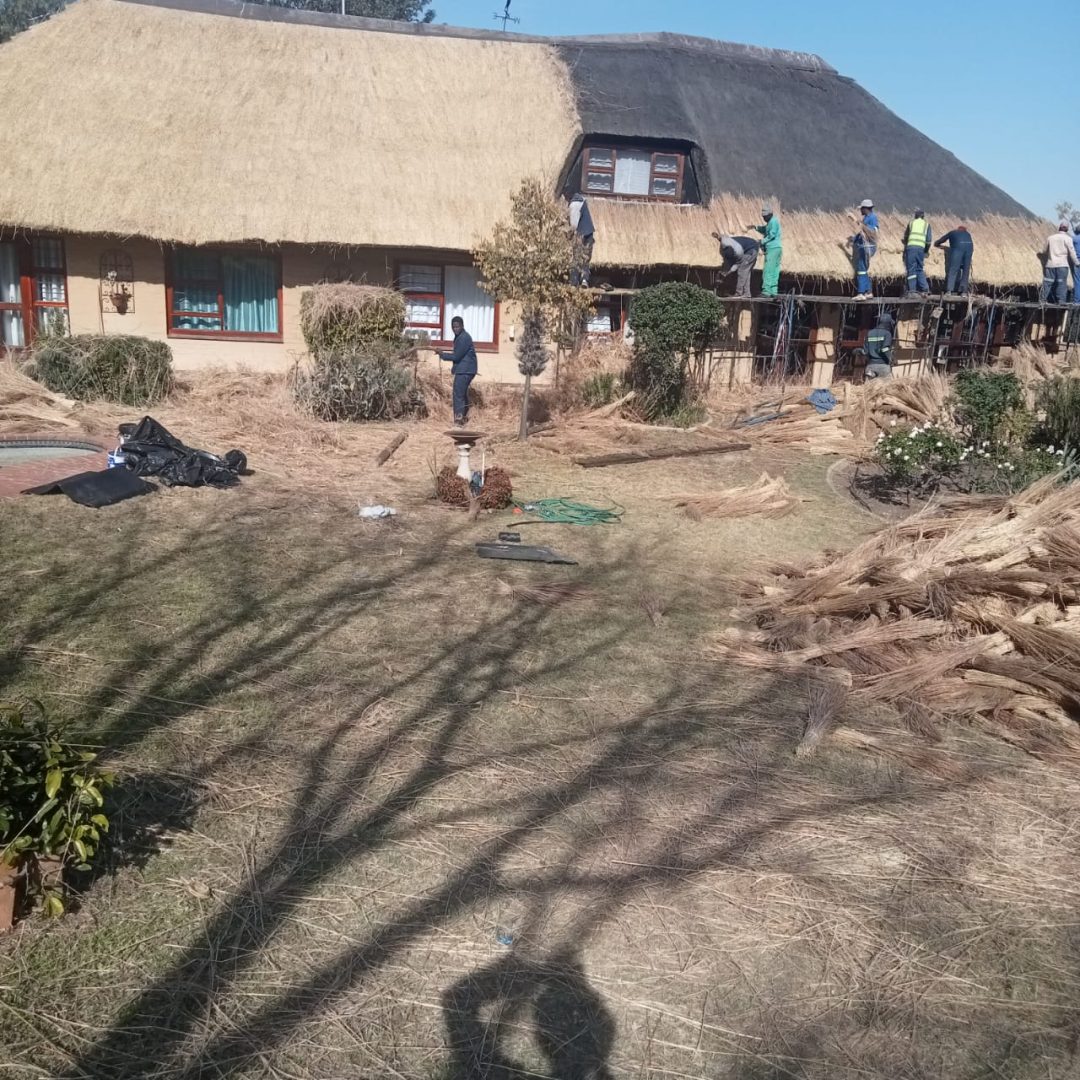 MR THATCH – Quality Guaranteed.